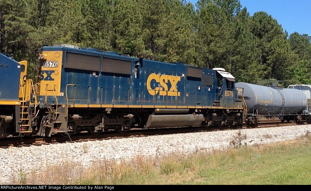 CSX SD50-2 8576 runs third